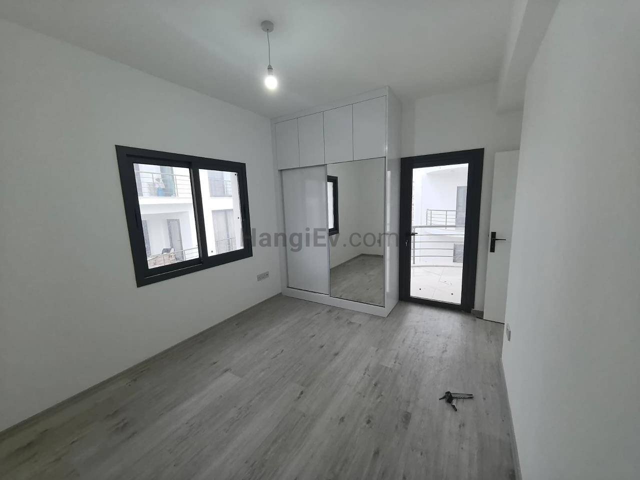 Lapta 3+1 Denız Manzaralı - Hangi Ev